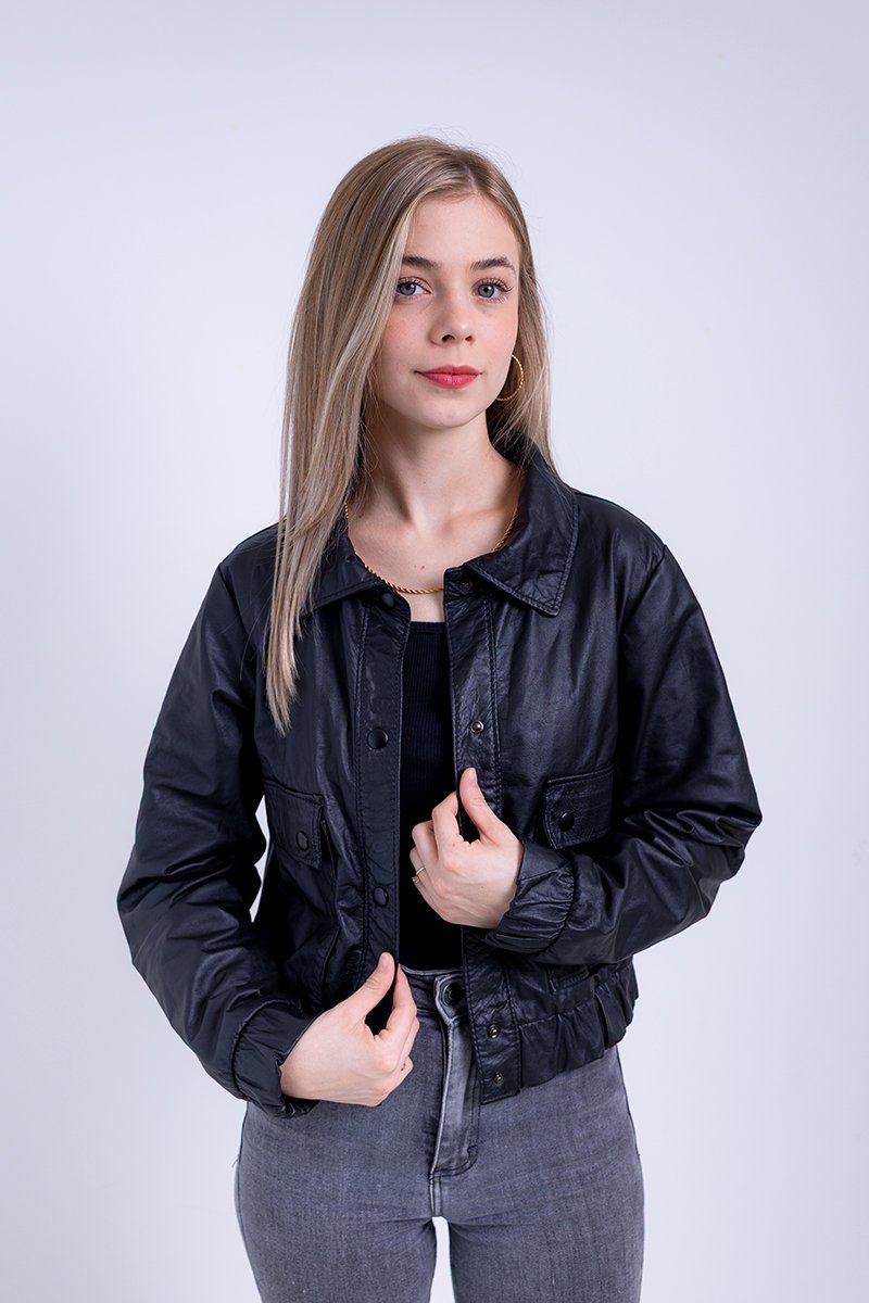 Jaqueta Feminina de Couro - Bomber Preta